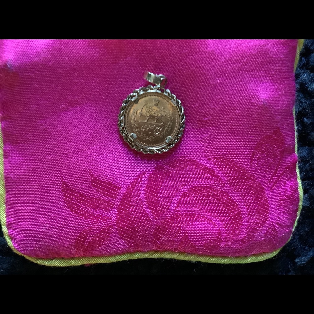 Iran Gold Pahlavi Coin Pendant - Gem